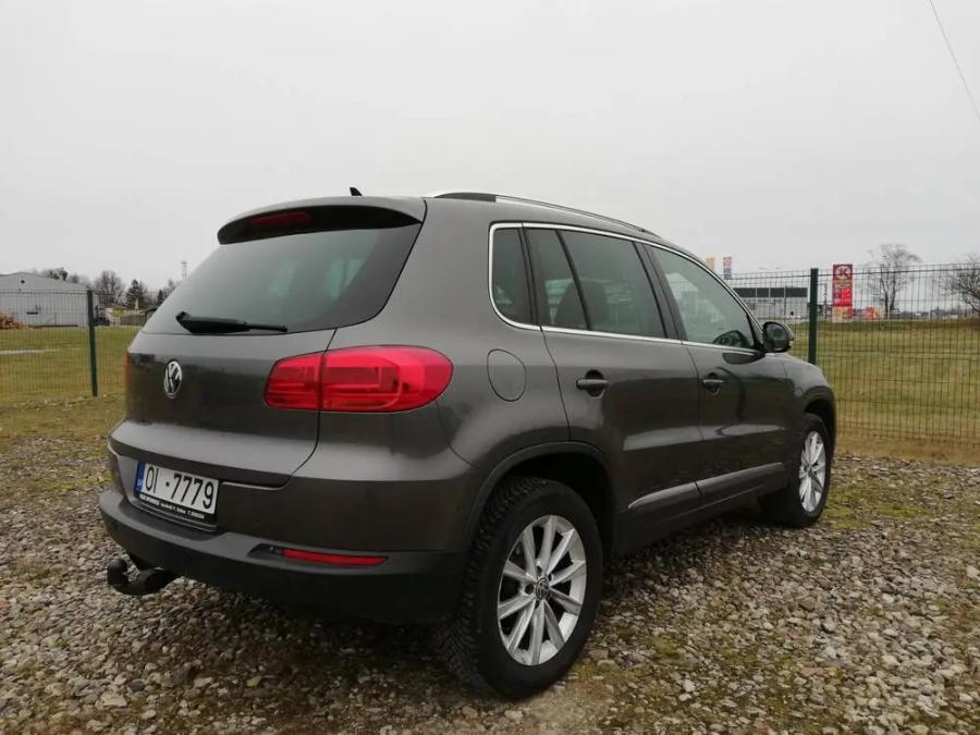 Pelēks Volkswagen Tiguan 2012 Saldus, ar dzinēja tilpumu 1.40 L un nobraukumu 142 tūkst. km par 8700 €, foto 3 vietnē AUTOMOTO.COM.LV