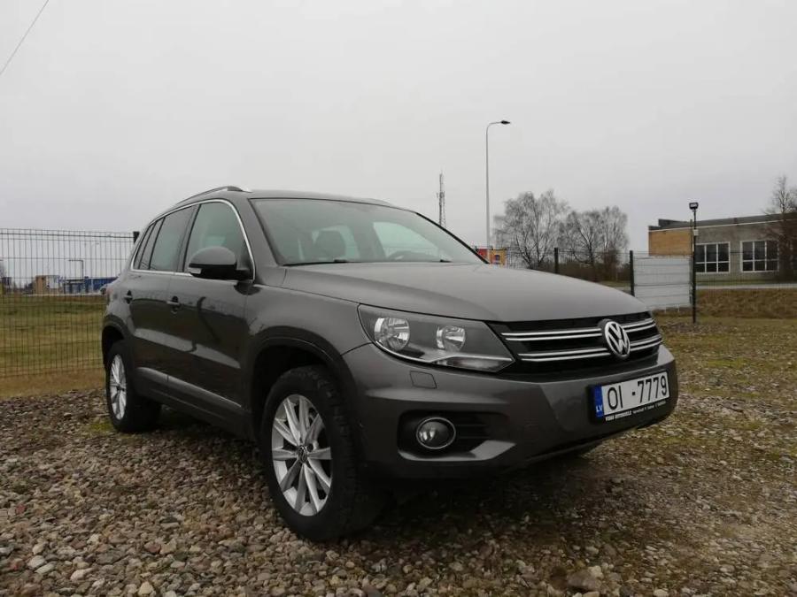 Pelēks Volkswagen Tiguan 2012 Saldus, ar dzinēja tilpumu 1.40 L un nobraukumu 142 tūkst. km par 8700 €, foto 4 vietnē AUTOMOTO.COM.LV