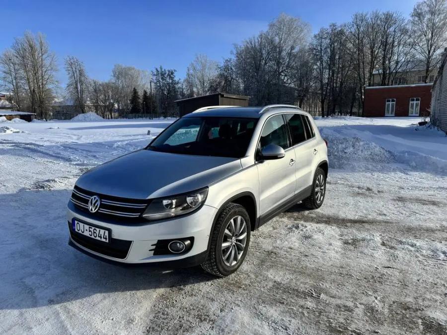 Pelēks Volkswagen Tiguan 2012 Rēzekne, ar dzinēja tilpumu 2.00 L un nobraukumu 238 tūkst. km par 8900 €, foto 1 vietnē AUTOMOTO.COM.LV