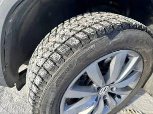 Pelēks Volkswagen Tiguan 2012 Rēzekne, ar dzinēja tilpumu 2.00 L un nobraukumu 238 tūkst. km par 8900 €, foto 16 vietnē AUTOMOTO.COM.LV
