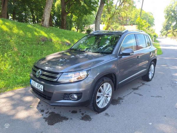 Pelēks Volkswagen Tiguan 2012 Kelmė, ar dzinēja tilpumu 2.00 L un nobraukumu 250 tūkst. km par 6350 €, foto 1 vietnē AUTOMOTO.COM.LV
