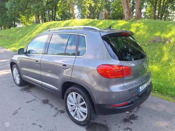 Pelēks Volkswagen Tiguan 2012 Kelmė, ar dzinēja tilpumu 2.00 L un nobraukumu 250 tūkst. km par 6350 €, foto 2 vietnē AUTOMOTO.COM.LV