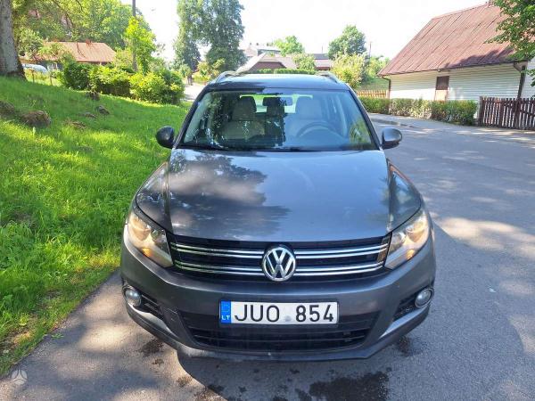 Pelēks Volkswagen Tiguan 2012 Kelmė, ar dzinēja tilpumu 2.00 L un nobraukumu 250 tūkst. km par 6350 €, foto 3 vietnē AUTOMOTO.COM.LV