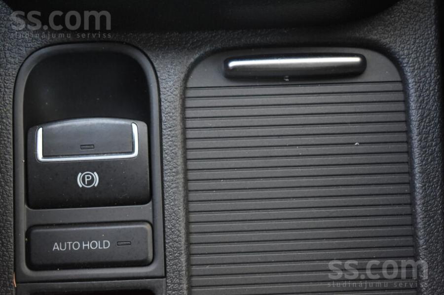 Pelēks Volkswagen Tiguan 2012 Talsi, ar dzinēja tilpumu 2.00 L un nobraukumu 148 tūkst. km par 8000 €, foto 14 vietnē AUTOMOTO.COM.LV