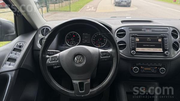 Grey Volkswagen Tiguan 2012 in Valmiera, with an engine capacity of 1.40 L and mileage of 197 thousand km for 8800 €, photo 7 on AUTOMOTO.COM.LV