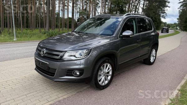 Grey Volkswagen Tiguan 2012 in Valmiera, with an engine capacity of 1.40 L and mileage of 197 thousand km for 8800 €, photo 9 on AUTOMOTO.COM.LV