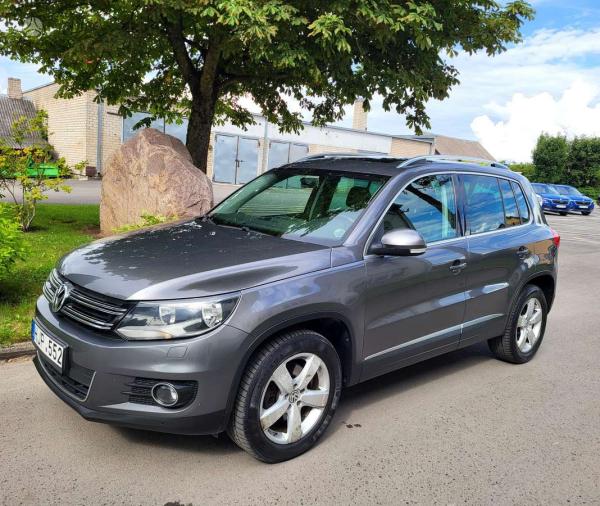 Pelēks Volkswagen Tiguan 2012 Šauļi, ar dzinēja tilpumu 2.00 L un nobraukumu 230 tūkst. km par 5990 €, foto 2 vietnē AUTOMOTO.COM.LV