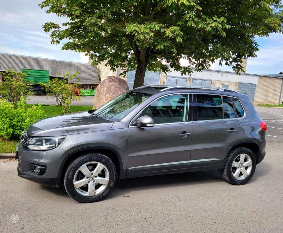 Pelēks Volkswagen Tiguan 2012 Šauļi, ar dzinēja tilpumu 2.00 L un nobraukumu 230 tūkst. km par 5990 €, foto 4 vietnē AUTOMOTO.COM.LV