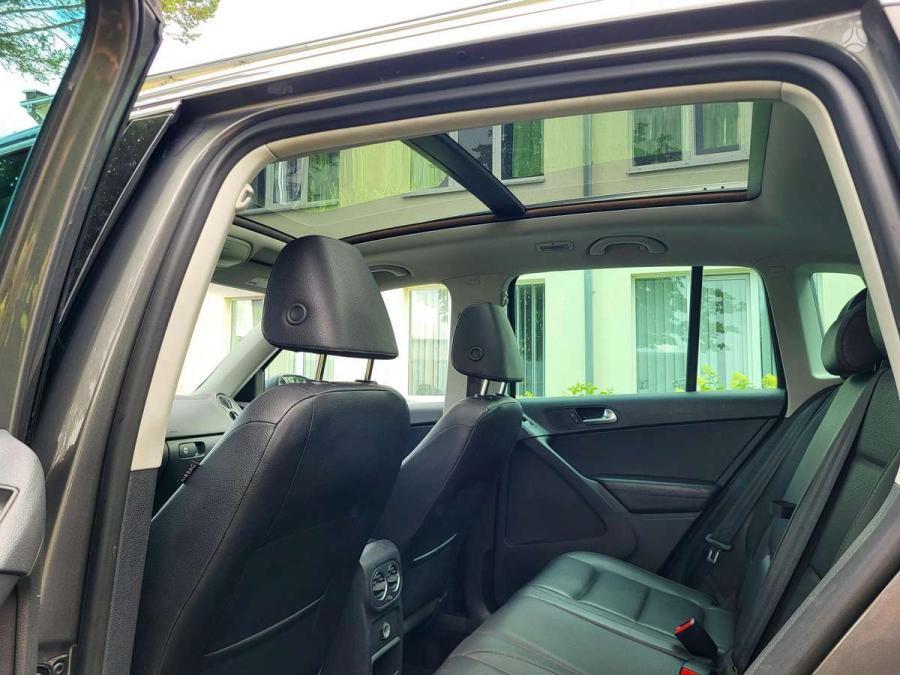 Pelēks Volkswagen Tiguan 2012 Šauļi, ar dzinēja tilpumu 2.00 L un nobraukumu 230 tūkst. km par 5990 €, foto 9 vietnē AUTOMOTO.COM.LV