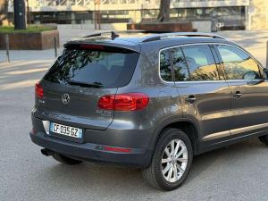 Grey Volkswagen Tiguan 2012 in Taurage, with an engine capacity of 1.97 L and mileage of 185 thousand km for 8300 €, photo 19 on AUTOMOTO.COM.LV