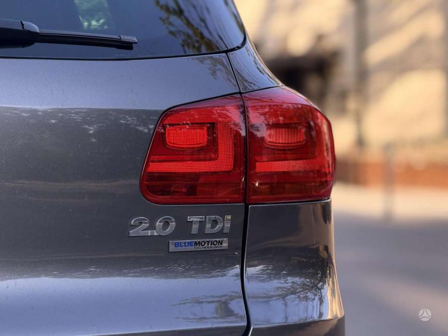 Grey Volkswagen Tiguan 2012 in Taurage, with an engine capacity of 1.97 L and mileage of 185 thousand km for 8300 €, photo 24 on AUTOMOTO.COM.LV