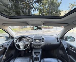 Grey Volkswagen Tiguan 2012 in Taurage, with an engine capacity of 1.97 L and mileage of 185 thousand km for 8300 €, photo 34 on AUTOMOTO.COM.LV