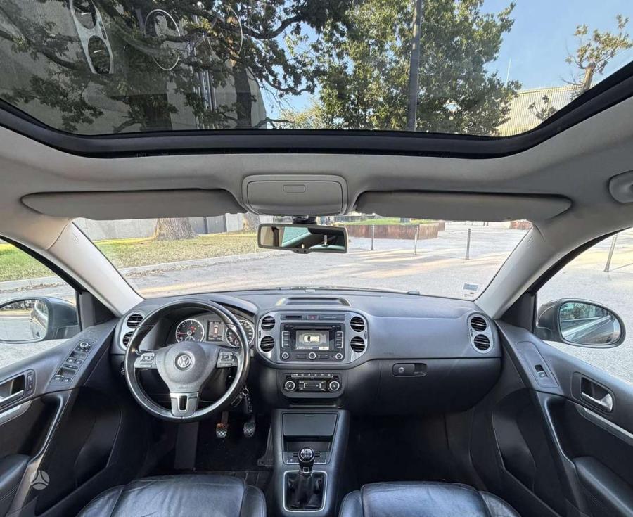 Grey Volkswagen Tiguan 2012 in Taurage, with an engine capacity of 1.97 L and mileage of 185 thousand km for 8300 €, photo 34 on AUTOMOTO.COM.LV
