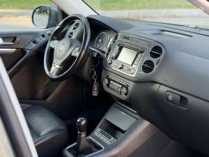 Grey Volkswagen Tiguan 2012 in Taurage, with an engine capacity of 1.97 L and mileage of 185 thousand km for 8300 €, photo 38 on AUTOMOTO.COM.LV