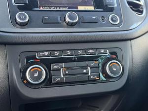 Grey Volkswagen Tiguan 2012 in Taurage, with an engine capacity of 1.97 L and mileage of 185 thousand km for 8300 €, photo 45 on AUTOMOTO.COM.LV