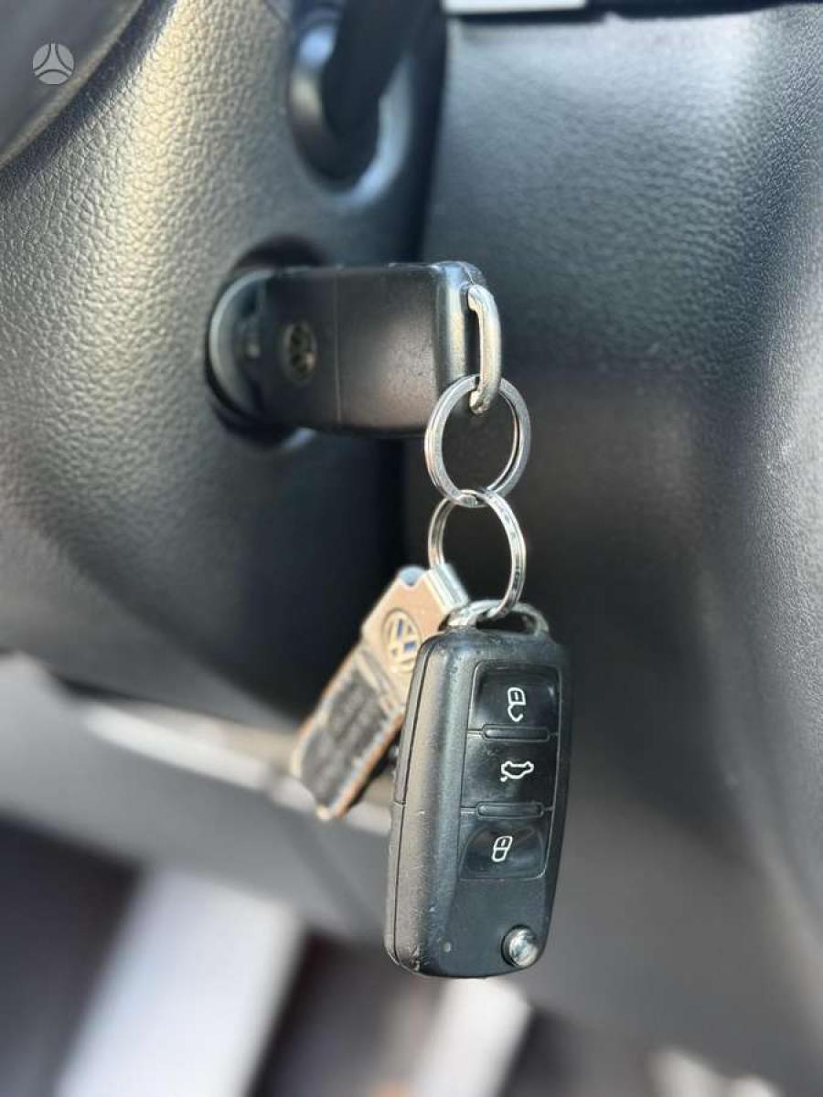 Grey Volkswagen Tiguan 2012 in Taurage, with an engine capacity of 1.97 L and mileage of 185 thousand km for 8300 €, photo 47 on AUTOMOTO.COM.LV