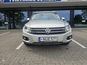 Grey Volkswagen Tiguan 2012 in Vilnius, with an engine capacity of 2.00 L and mileage of 242 thousand km for 4300 €, photo 3 on AUTOMOTO.COM.LV
