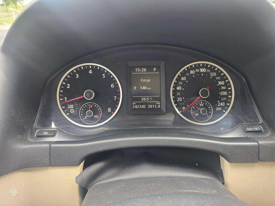 Grey Volkswagen Tiguan 2012 in Vilnius, with an engine capacity of 2.00 L and mileage of 242 thousand km for 4300 €, photo 13 on AUTOMOTO.COM.LV