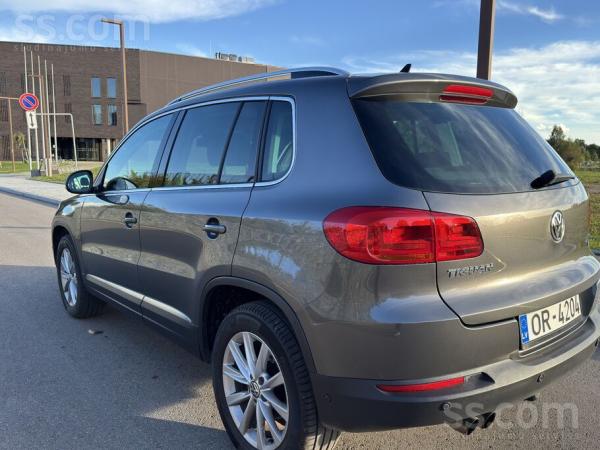 Grey Volkswagen Tiguan 2012 in Rezekne, with an engine capacity of 2.00 L and mileage of 274 thousand km for 8700 €, photo 8 on AUTOMOTO.COM.LV