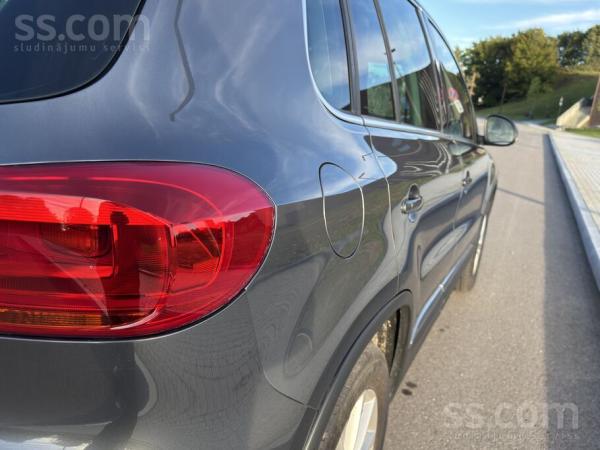 Grey Volkswagen Tiguan 2012 in Rezekne, with an engine capacity of 2.00 L and mileage of 274 thousand km for 8700 €, photo 11 on AUTOMOTO.COM.LV