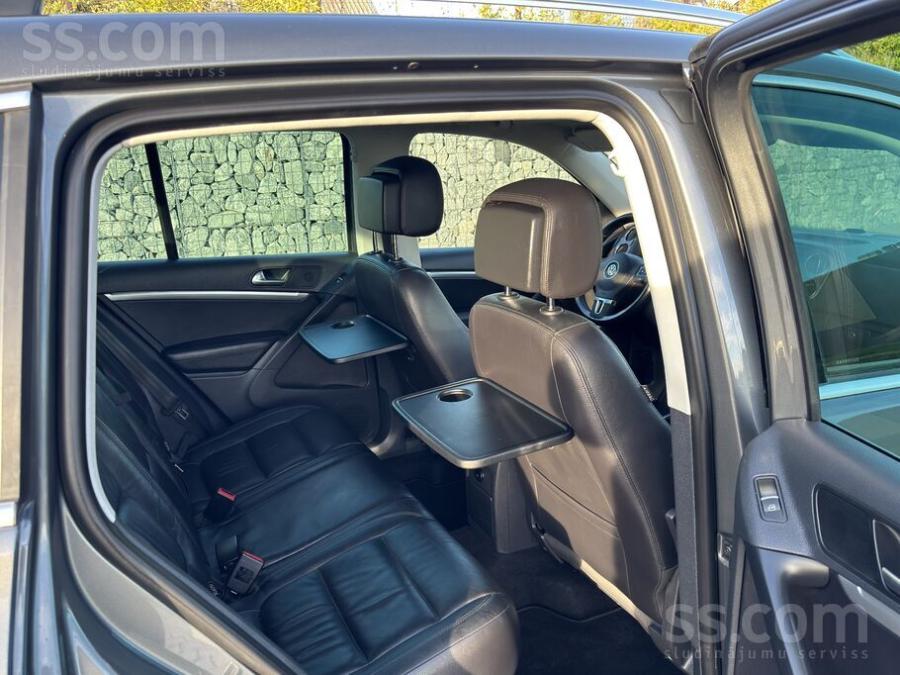 Grey Volkswagen Tiguan 2012 in Rezekne, with an engine capacity of 2.00 L and mileage of 274 thousand km for 8700 €, photo 15 on AUTOMOTO.COM.LV