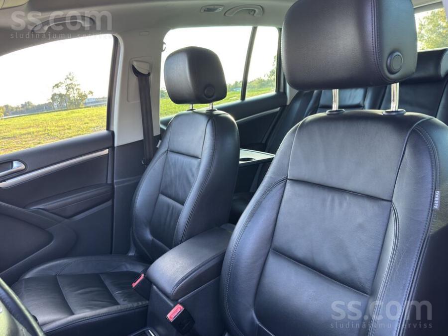 Grey Volkswagen Tiguan 2012 in Rezekne, with an engine capacity of 2.00 L and mileage of 274 thousand km for 8700 €, photo 17 on AUTOMOTO.COM.LV