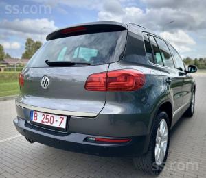 Pelēks Volkswagen Tiguan 2012 Rēzekne, ar dzinēja tilpumu 2.00 L un nobraukumu 183 tūkst. km par 10990 €, foto 7 vietnē AUTOMOTO.COM.LV