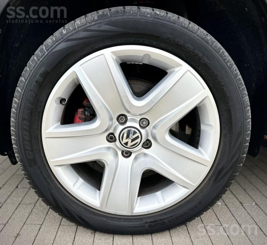Pelēks Volkswagen Tiguan 2012 Rēzekne, ar dzinēja tilpumu 2.00 L un nobraukumu 183 tūkst. km par 10990 €, foto 8 vietnē AUTOMOTO.COM.LV