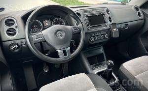 Pelēks Volkswagen Tiguan 2012 Rēzekne, ar dzinēja tilpumu 2.00 L un nobraukumu 183 tūkst. km par 10990 €, foto 12 vietnē AUTOMOTO.COM.LV