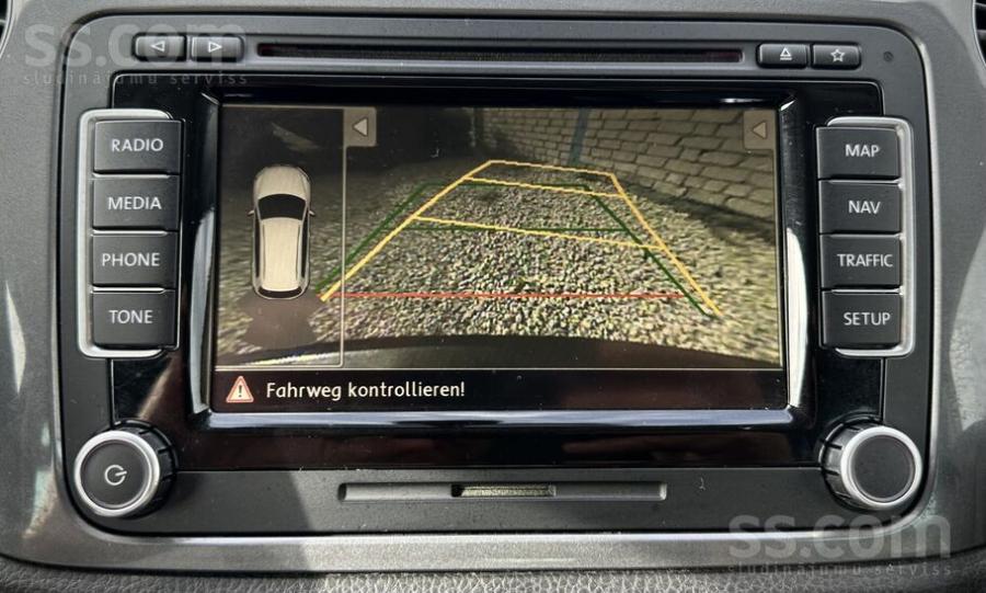 Pelēks Volkswagen Tiguan 2012 Rēzekne, ar dzinēja tilpumu 2.00 L un nobraukumu 183 tūkst. km par 10990 €, foto 17 vietnē AUTOMOTO.COM.LV