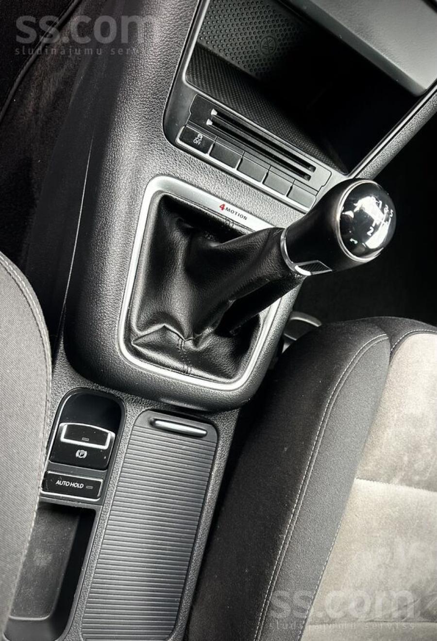 Pelēks Volkswagen Tiguan 2012 Rēzekne, ar dzinēja tilpumu 2.00 L un nobraukumu 183 tūkst. km par 10990 €, foto 22 vietnē AUTOMOTO.COM.LV