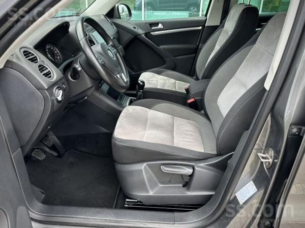 Pelēks Volkswagen Tiguan 2012 Rēzekne, ar dzinēja tilpumu 2.00 L un nobraukumu 183 tūkst. km par 10990 €, foto 11 vietnē AUTOMOTO.COM.LV