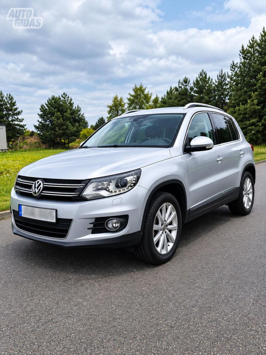 Grey Volkswagen Tiguan 2012 in Druskininkai, with an engine capacity of 2.00 L and mileage of 273 thousand km for 8000 €, photo 1 on AUTOMOTO.COM.LV