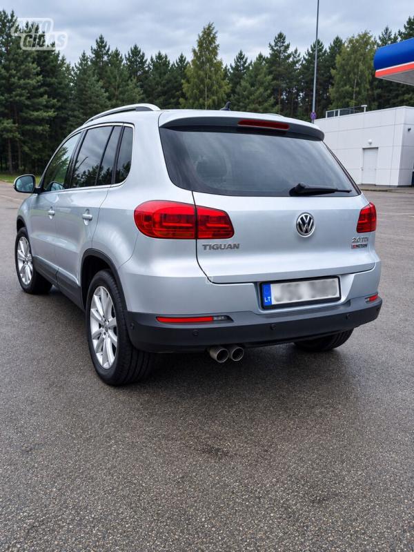 Grey Volkswagen Tiguan 2012 in Druskininkai, with an engine capacity of 2.00 L and mileage of 273 thousand km for 8000 €, photo 4 on AUTOMOTO.COM.LV