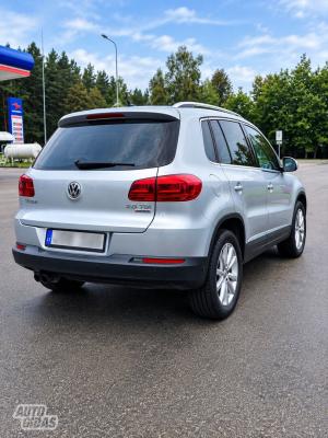 Grey Volkswagen Tiguan 2012 in Druskininkai, with an engine capacity of 2.00 L and mileage of 273 thousand km for 8000 €, photo 5 on AUTOMOTO.COM.LV
