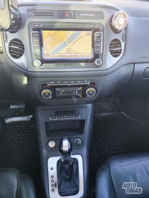 Grey Volkswagen Tiguan 2012 in Druskininkai, with an engine capacity of 2.00 L and mileage of 273 thousand km for 8000 €, photo 12 on AUTOMOTO.COM.LV