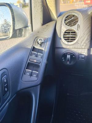 Grey Volkswagen Tiguan 2012 in Druskininkai, with an engine capacity of 2.00 L and mileage of 273 thousand km for 8000 €, photo 15 on AUTOMOTO.COM.LV