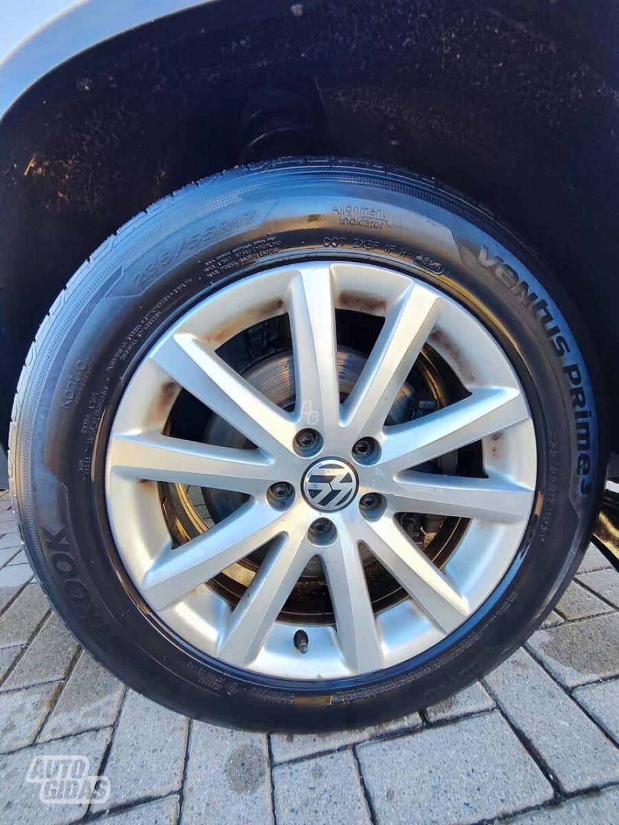Grey Volkswagen Tiguan 2012 in Druskininkai, with an engine capacity of 2.00 L and mileage of 273 thousand km for 8000 €, photo 18 on AUTOMOTO.COM.LV