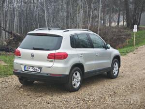 Grey Volkswagen Tiguan 2013 in Riga, with an engine capacity of 2.00 L and mileage of 201 thousand km for 8700 €, photo 3 on AUTOMOTO.COM.LV