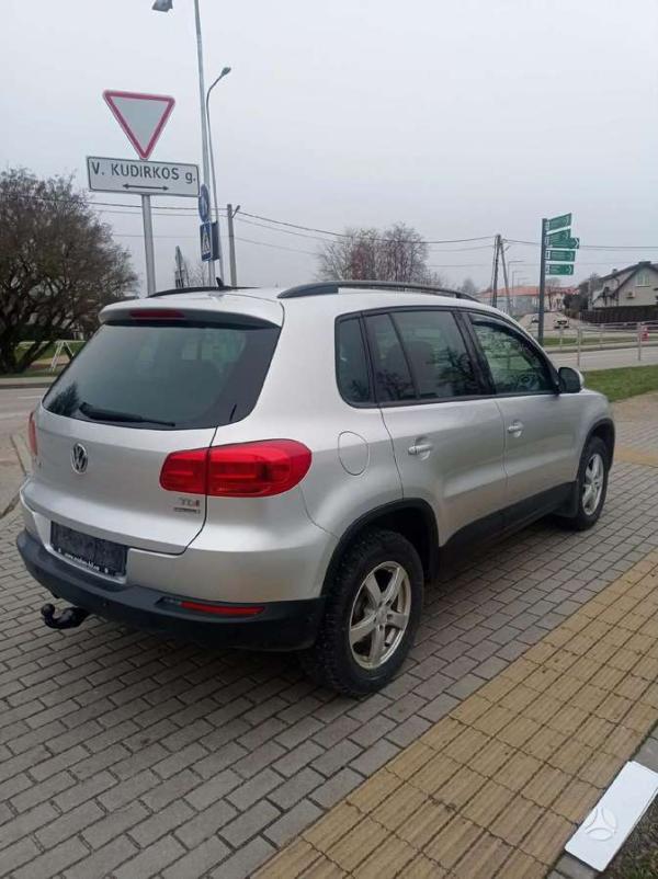 Pelēks Volkswagen Tiguan 2013 Raseiniai, ar dzinēja tilpumu 1.97 L un nobraukumu 233 tūkst. km par 6800 €, foto 5 vietnē AUTOMOTO.COM.LV