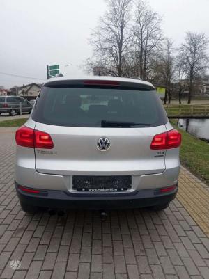 Pelēks Volkswagen Tiguan 2013 Raseiniai, ar dzinēja tilpumu 1.97 L un nobraukumu 233 tūkst. km par 6800 €, foto 9 vietnē AUTOMOTO.COM.LV