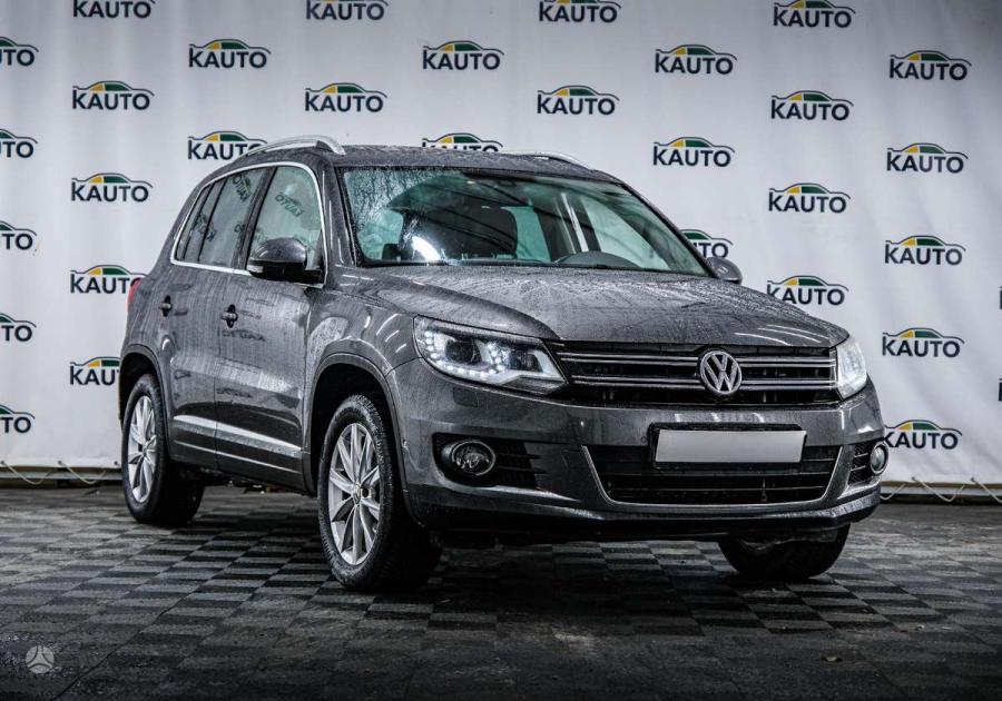 Pelēks Volkswagen Tiguan 2013 Kauņa, ar dzinēja tilpumu 1.40 L un nobraukumu 0 tūkst. km par 9490 €, foto 2 vietnē AUTOMOTO.COM.LV
