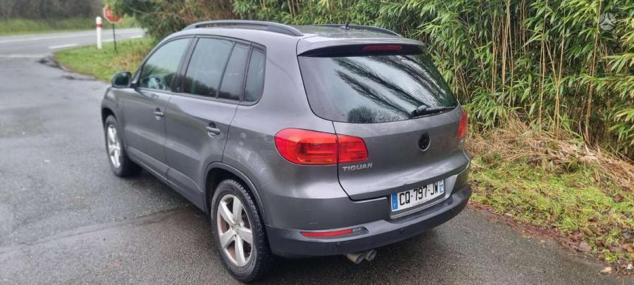 Pelēks Volkswagen Tiguan 2013 Tauragė, ar dzinēja tilpumu 1.97 L un nobraukumu 245 tūkst. km par 5600 €, foto 3 vietnē AUTOMOTO.COM.LV