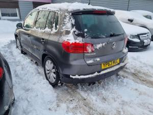 Grey Volkswagen Tiguan 2013 in Taurage, with an engine capacity of 2.00 L and mileage of 147 thousand km for 2650 €, photo 4 on AUTOMOTO.COM.LV