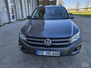 Grey Volkswagen Tiguan 2013 in Mazeikiai, with an engine capacity of 2.00 L and mileage of 314 thousand km for 5700 €, photo 4 on AUTOMOTO.COM.LV