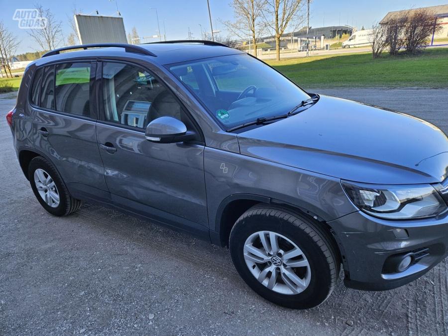 Grey Volkswagen Tiguan 2013 in Mazeikiai, with an engine capacity of 2.00 L and mileage of 314 thousand km for 5700 €, photo 7 on AUTOMOTO.COM.LV