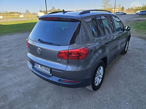 Grey Volkswagen Tiguan 2013 in Mazeikiai, with an engine capacity of 2.00 L and mileage of 314 thousand km for 5700 €, photo 8 on AUTOMOTO.COM.LV