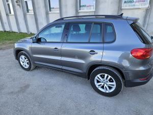 Grey Volkswagen Tiguan 2013 in Mazeikiai, with an engine capacity of 2.00 L and mileage of 314 thousand km for 5700 €, photo 13 on AUTOMOTO.COM.LV