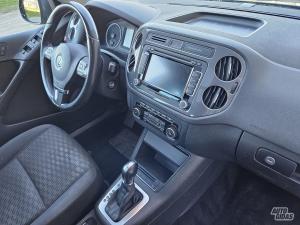 Grey Volkswagen Tiguan 2013 in Mazeikiai, with an engine capacity of 2.00 L and mileage of 314 thousand km for 5700 €, photo 18 on AUTOMOTO.COM.LV