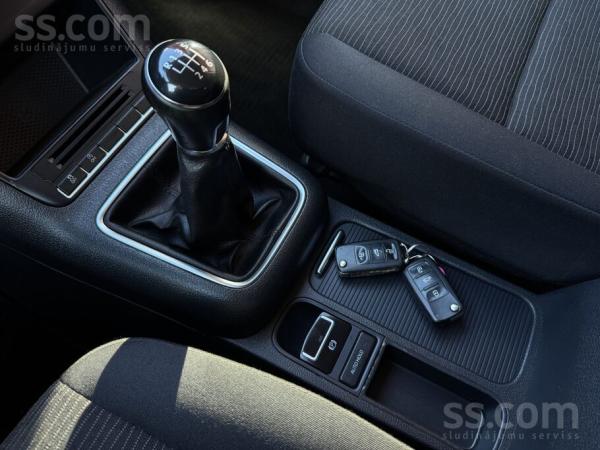Grey Volkswagen Tiguan 2013 in Liepaja, with an engine capacity of 2.00 L and mileage of 194 thousand km for 9950 €, photo 10 on AUTOMOTO.COM.LV